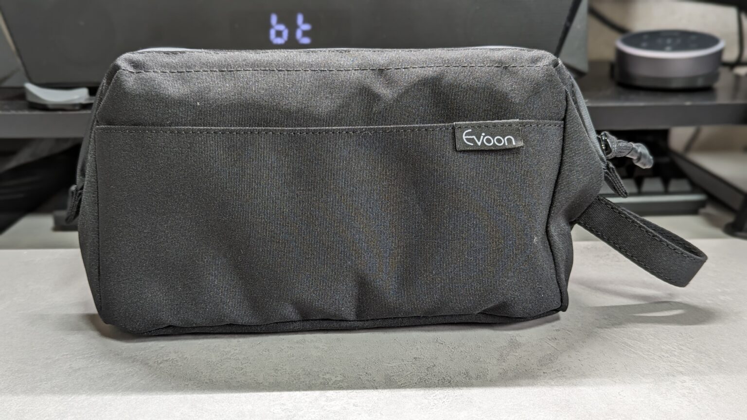 大容量・多ポケットなガジェットポーチの決定版｜Evoon ガジェットポーチレビュー | GadgeLaBox
